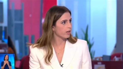 דפנה ליאל מבלה במקום מפתיע יש לה רק דבר אחד בראש אייס