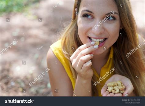 1771 Cashew Nuts Woman Royalty Free Photos And Stock Images Shutterstock