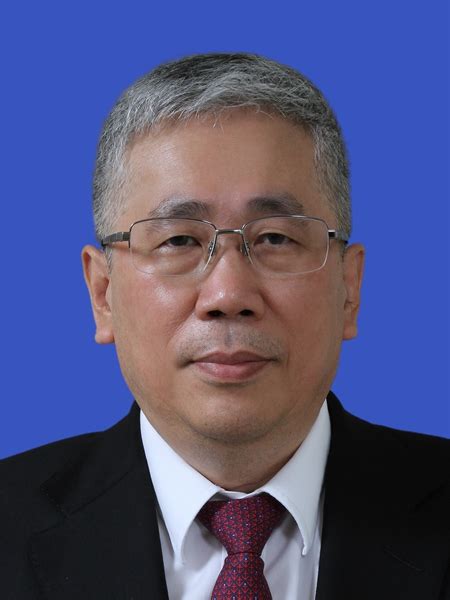 张平国务院参事室