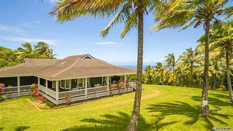 Act Fast Classic Plantation Style Estate Home In Haiku Maui Hawaii
