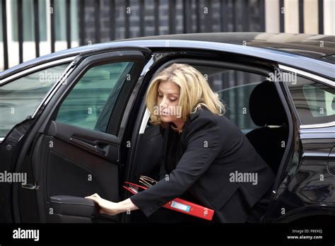 Rt Hon Penny Mordaunt Mp Fotos Und Bildmaterial In Hoher Auflösung