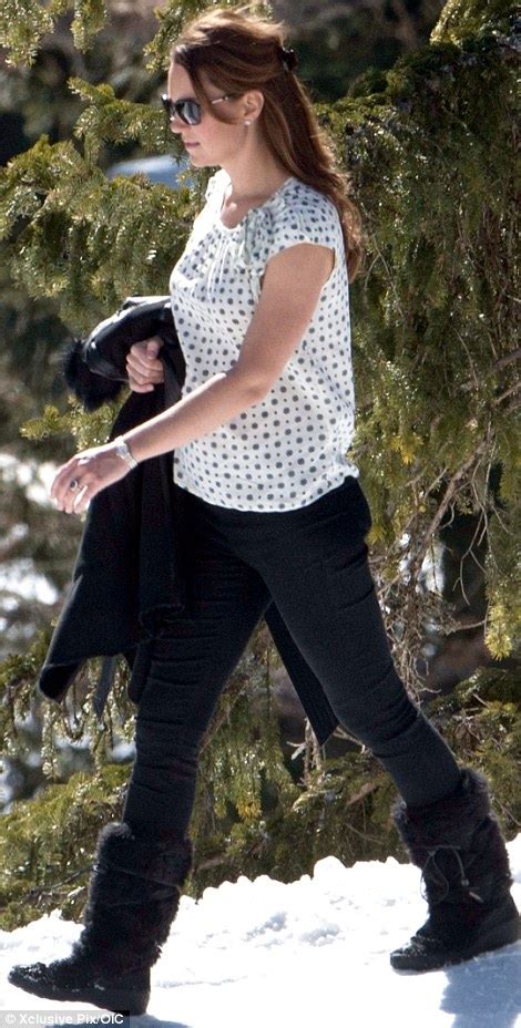 Kate Middleton Pregnant Duchess Of Cambridge Misses Cable Car As