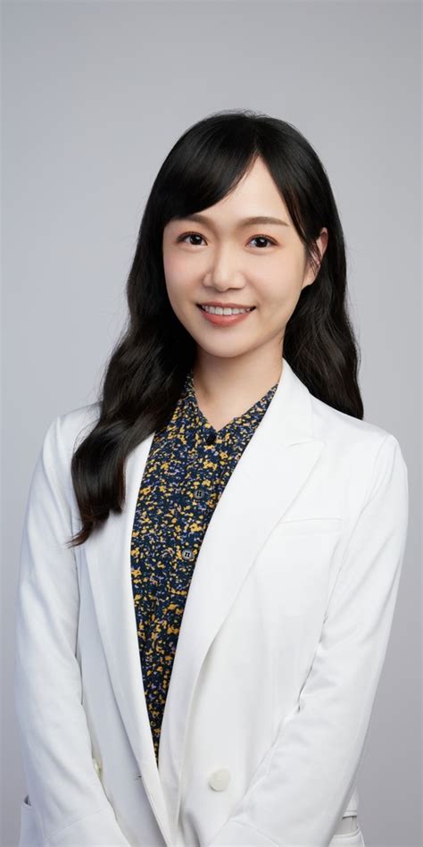 樂惟牙醫診所 樂惟的醫師們 1 今天要來介紹 樂惟的兒童牙科專科醫師 張晏慈醫師