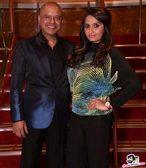 Sana Khan And Adel Sajan Wedding Naved Jaffrey With His Wife Sayeeda Jaffrey Picture 355757