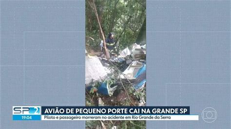Vídeo Avião De Pequeno Porte Cai E Deixa Dois Mortos Na Grande Sp