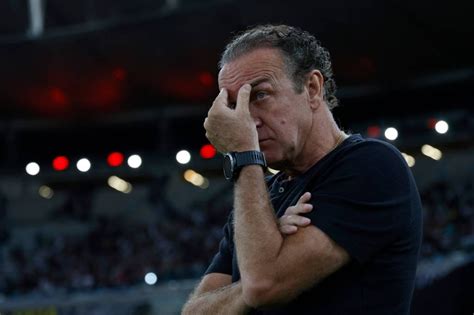Com Pressão Da Torcida Cuca Deixa O Comando Do Corinthians Após Dois