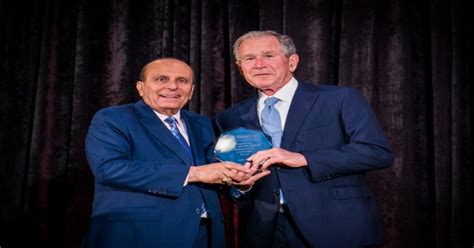 Syed Javed Anwar The Man Who Pledged 10 Million Us In Imran Khan Telethon