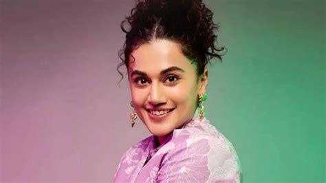 Taapsee Pannu Insists She Wants To Maintain Her Anti Paps Image