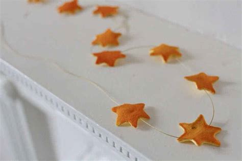 12 Easy Plastic Free And Zero Waste Christmas Decorations To Diy Moral
