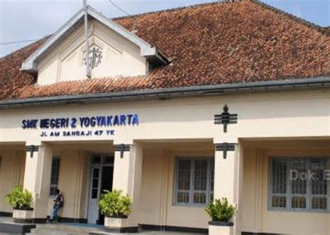 Misteri Di Balik Sejarah Sma St Aloysius Bandung Bangunan Horor