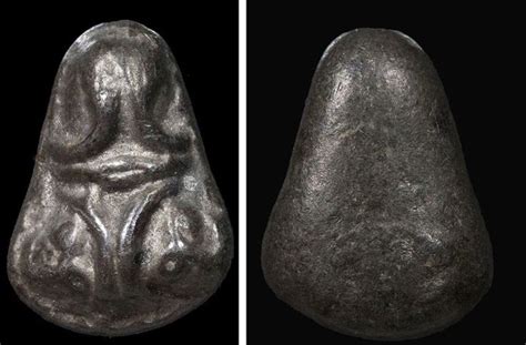 พระ ปิดตา ยุคแรก หลวงปู่เอี่ยม วัดหนัง เนื้อนะหัวเข่า หลังอูม ของเก่า