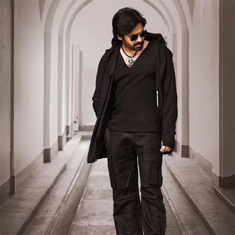 Pawan Kalyan పవన్ కళ్యాణ్ మూడు సినిమాల గురించి అదిరిపోయే అప్డేట్స్