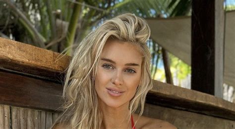 Tom Bradys Admirer Veronika Rajek Shows Off Super Long Legs In Red