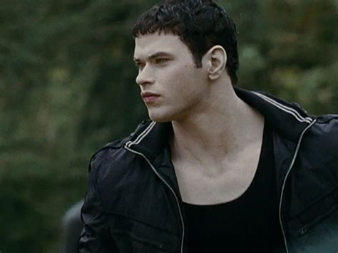Happy Birthday Kellan Lutz Check Out 10 Of The Twilight Hunks
