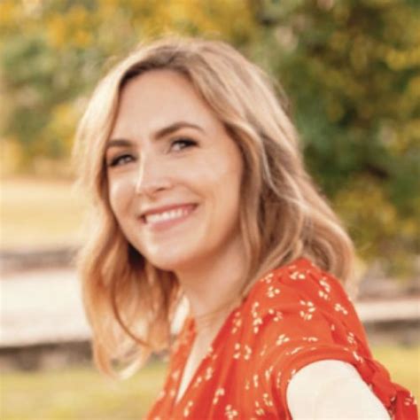 Courtney Fox Celebrity Film Celebrity Entertainment Cool Hairstyles