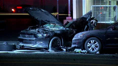 1 Of 3 Killed In Woodland Hills Fiery Multi Car Crash Identified Abc7