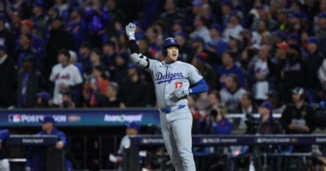 주자 없어도 잘합니다” 오타니 리드오프 홈런에 연속 볼넷 출루 맹활약 Nlcs4