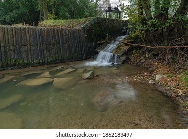 Overflow Weir Images Stock Photos Vectors Shutterstock