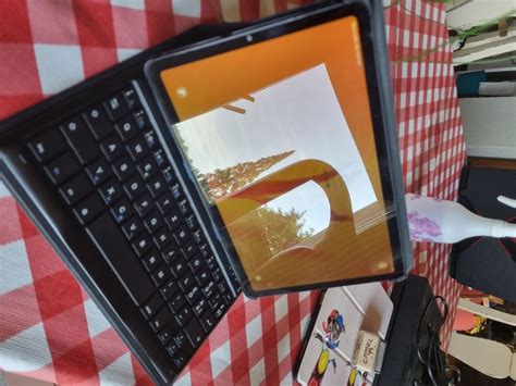 S Lite Mit Tastatur Kaufen Auf Ricardo