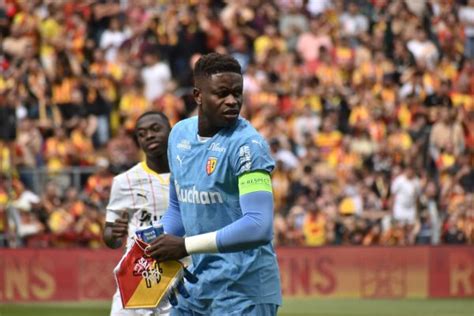 Abdukodir Khusanov élu meilleur joueur du RC Lens sur la première partie de saison Lensois