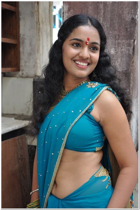 Indian Celebrity Sexy Girls Telugu Actress Pooja Hot Navel Show