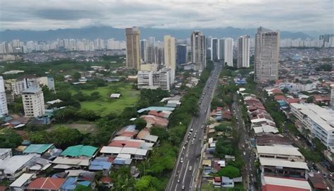 Premium Photo A Photo Og Metro Manila As A Walkable City With Lots Of