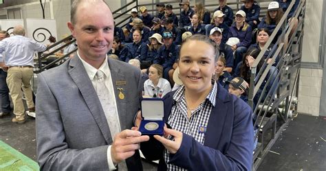 Heather Earney Awarded Ras Youth Medal At Sydney Royal Show The Land Nsw