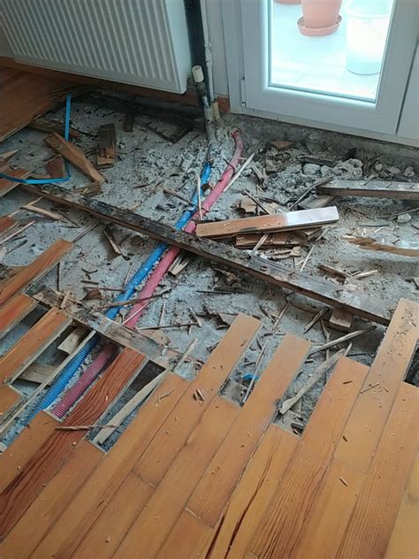 πατωματας παρκε μαστωρεματα καρφωτα γυαλισμα στωκαρισμα παρκετα