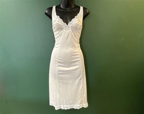 Vintage Off White Lace Slip Vassarette Floral Full Slip Lingerie 36 Etsy