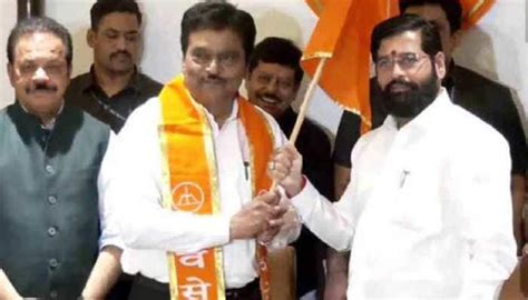 Maharashtra Ex Minister Deepak Sawant Joins Eknath Shindes Shiv Sena