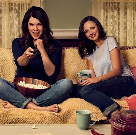7 Ways Watching Gilmore Girls As An Adult Is Even More Rewarding