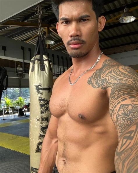 เข้มล้นเอ่อกระบอก