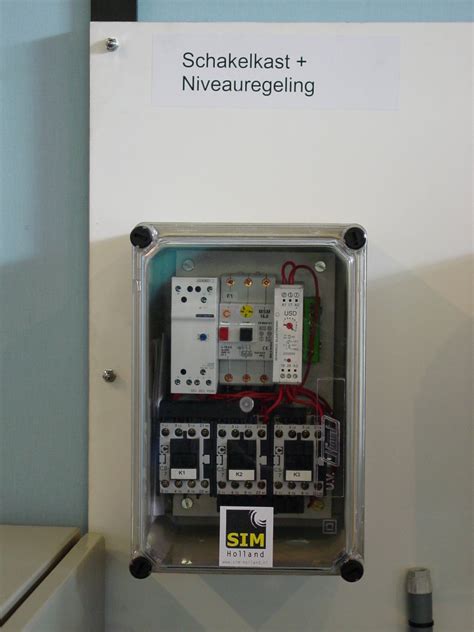 Pomp Aansturing Schakeling En Beveiliging