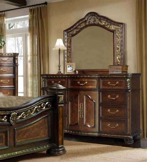 Mcferran B163 Ek Antique Brass Cherry Wood Finish King Bedroom Set 5pcs