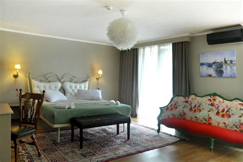 სასტუმრო კლოდ მონე თბილისი Art Hotel Claude Monet Tbilisi