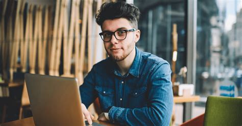 フロントエンドとバックエンドの違いは？仕事や能力、将来性の差も解説 Aidrops
