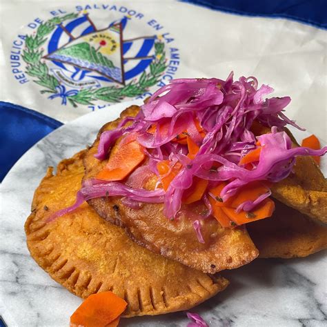 Pastelitos Salvadores