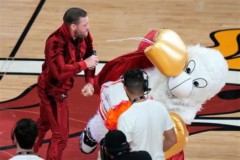 Miami Heat Mascot Hospitalised After Conor Mcgregor