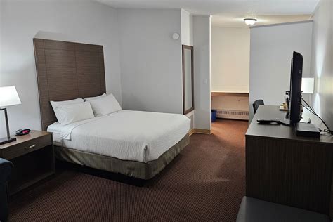 Days Inn By Wyndham Swift Current Swift Current Sk Hotels