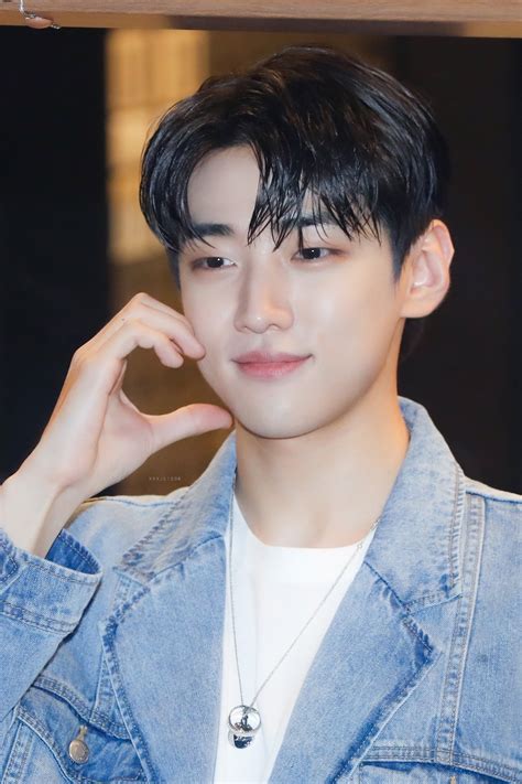 뭉냥 On Twitter 어제 이러고 놀았음 삥뜯기는 왕꾸미 그리고 조종당하는 왕꾸미