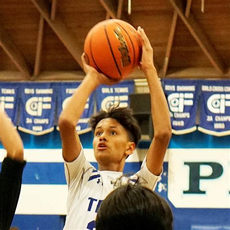 Robert Reyes Pro Photos