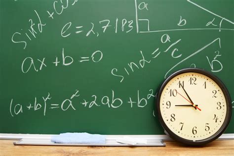 Estudantes Da Rede Municipal De São Paulo Voltam às Aulas Nesta Segunda