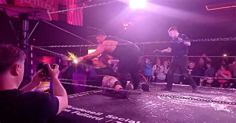 La Escandalosa Pelea De Lucha Libre Que Conmocionó A Reino Unido