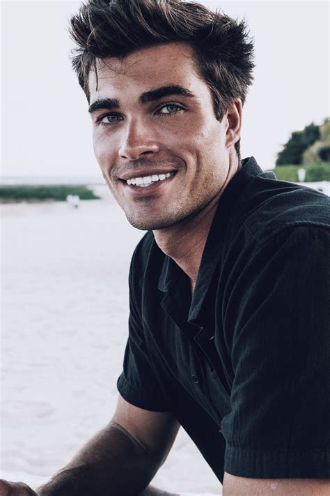 Shaun Collins Que Models