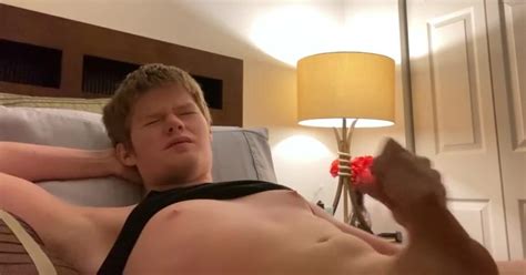 Quick Jerkoff Gayboystube