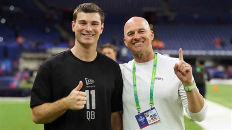 Ex Nfl Qb Matt Hasselbeck Gives His Opinion On How To Develop A