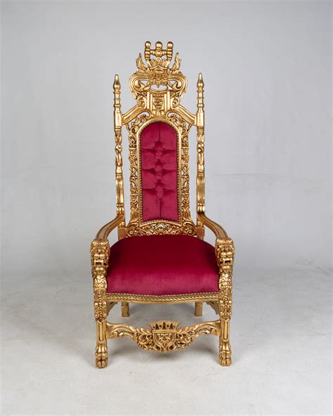 Pair Of Gold And Pink Baroque Style Throne Armchairs On The Square