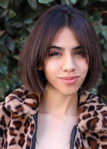 30 Majestic Middle Parted Bangs Hairstyles To Try