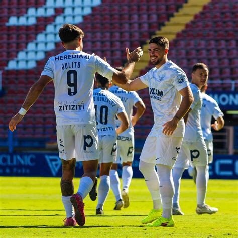 Crónica El Ucam Murcia Cf Suma Un Punto En Casa Del Cd Extremadura 2