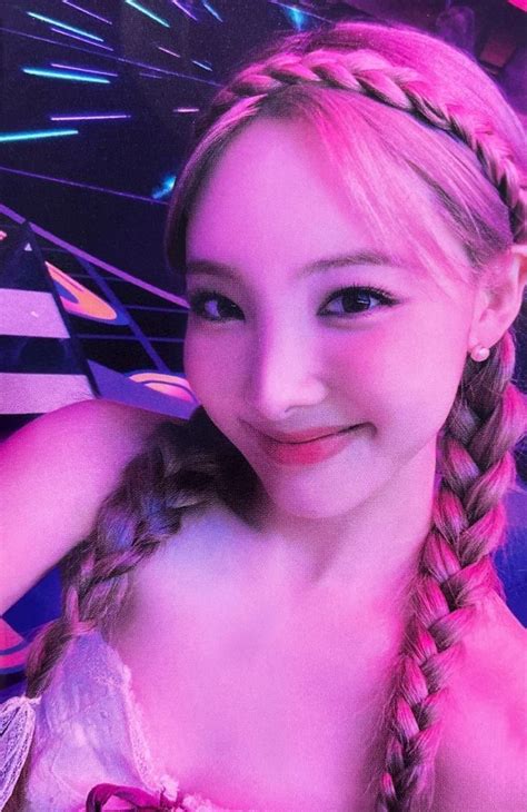 Between 1and2 Broadcast Photocard Nayeon Nayeon Photocard Photo Cards